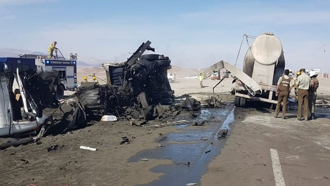 Dos Fallecidos Dejó Choque Frontal De Camiones En Ruta Que Une Calama Y